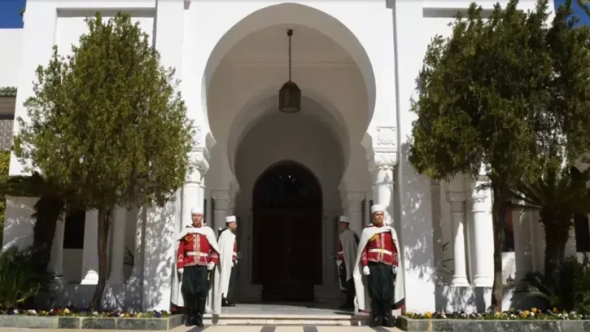 Des officiers supérieurs détachés à des secteurs stratégiques civils de ...